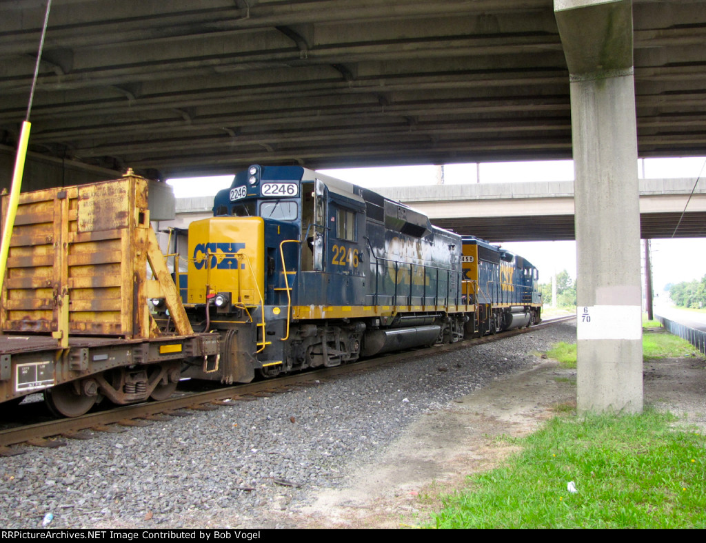 CSX 2246 and 6548
